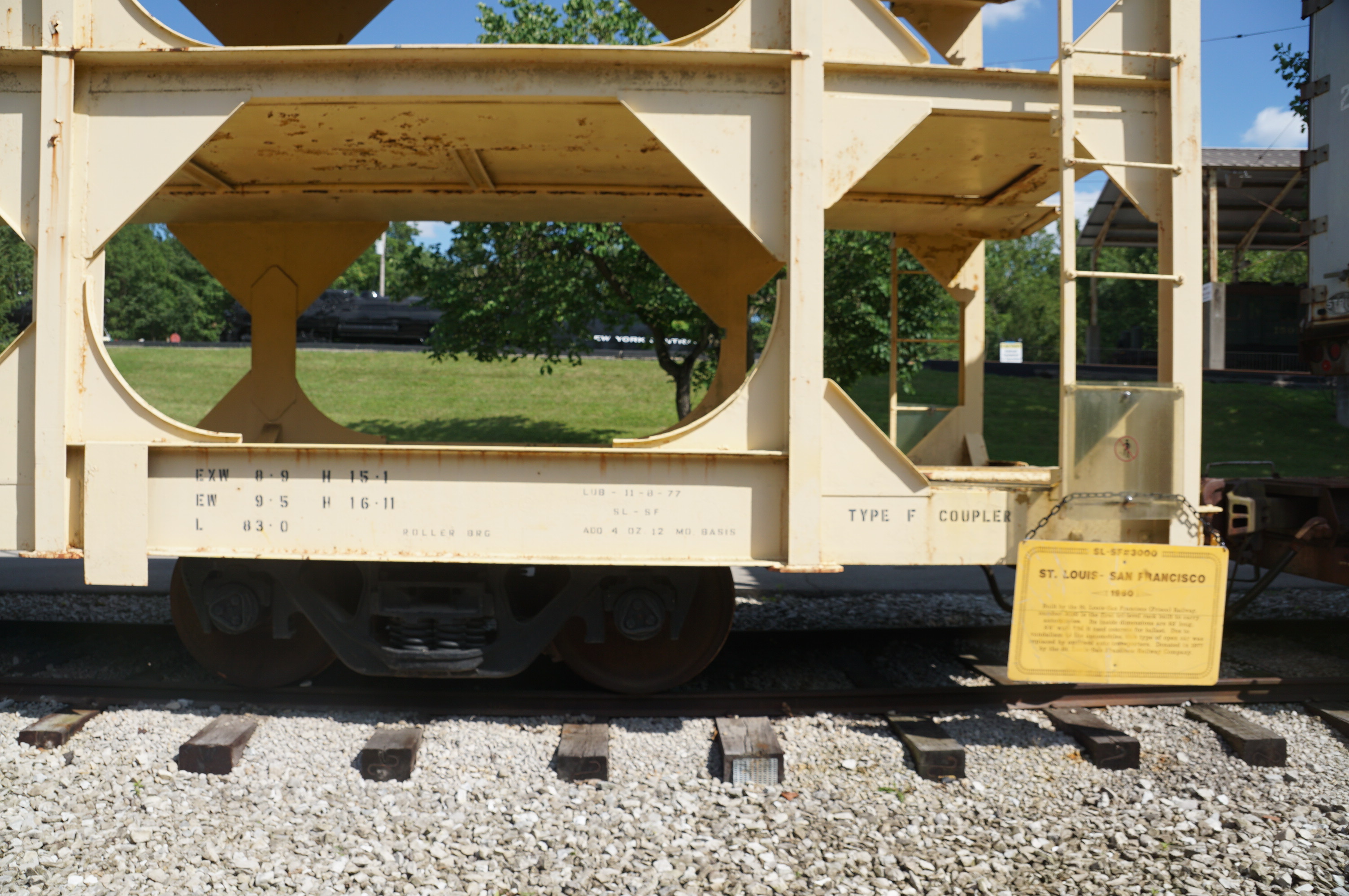 #3000 Frisco Tri Level Auto Rack