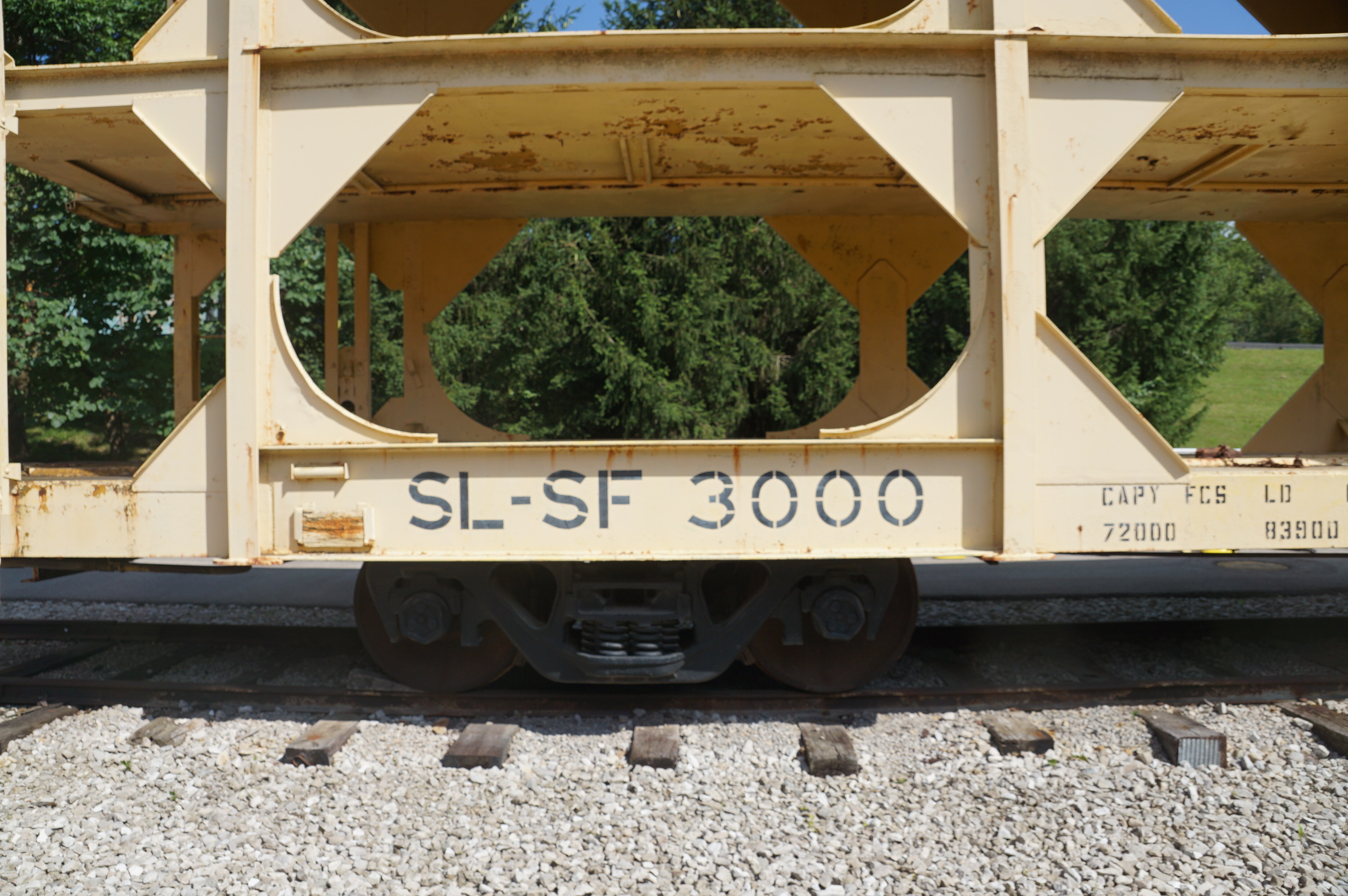 #3000 Frisco Tri Level Auto Rack